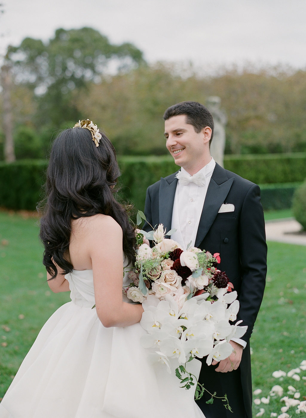 Floral Chinoiserie-Inspired Wedding at Oheka Castle on Long Island ...